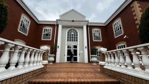 Hampton Office Park, 20 Georgian Crescent, Bryanston,461m² of Office ...